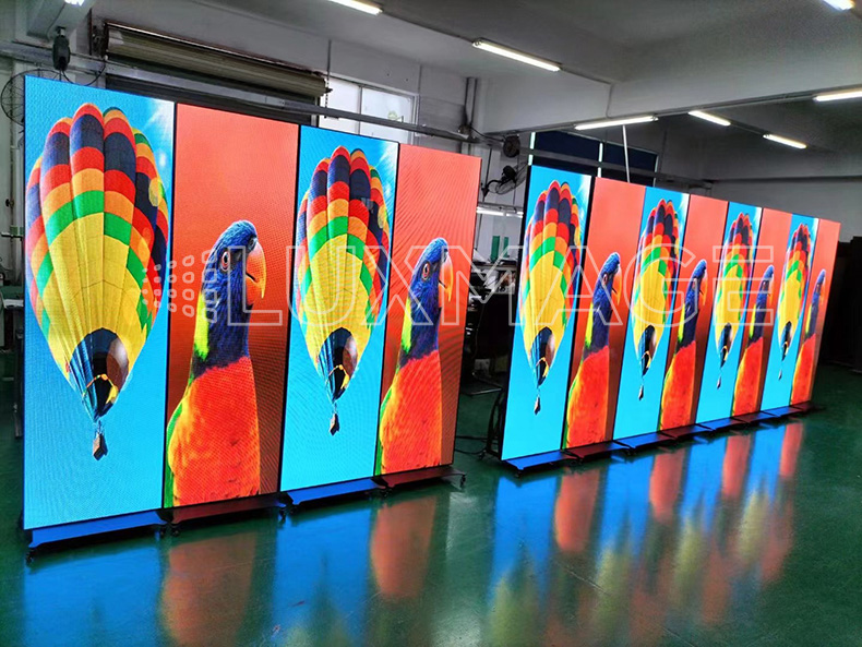 Compare Vertical LED Displays with Vertical LCD Displays